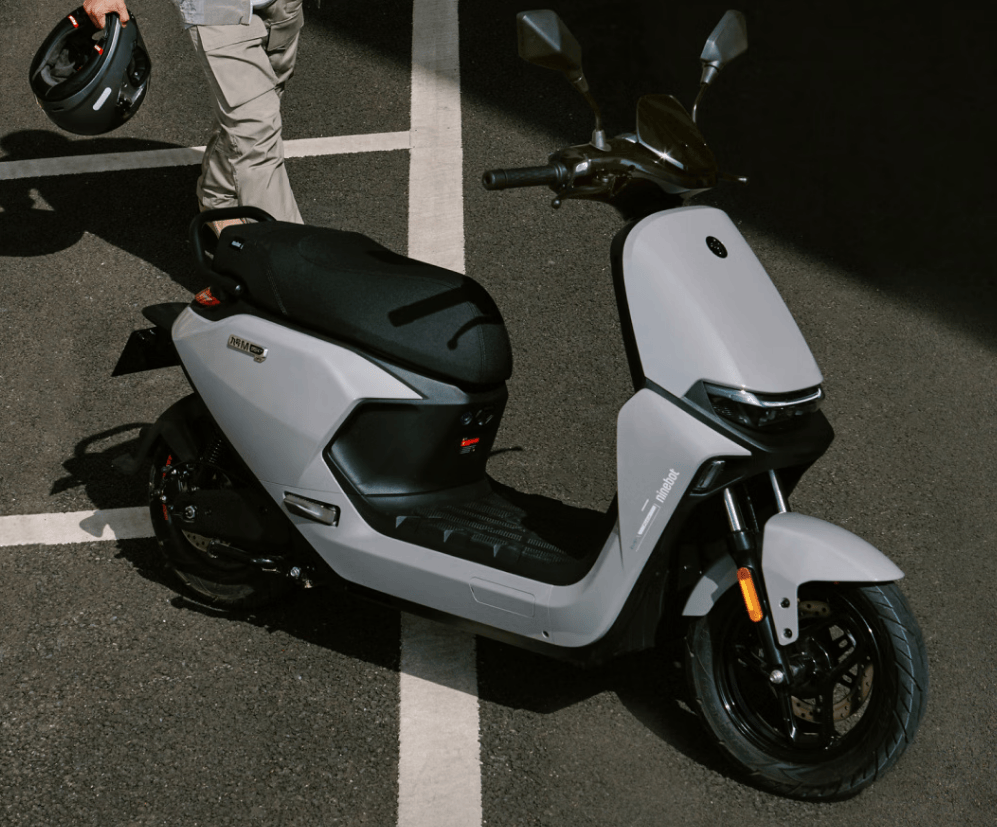 上下班代步电摩怎么选?100KM真续航,九号电动M95c+ Mk2体验越级_搜狐汽车_搜狐网