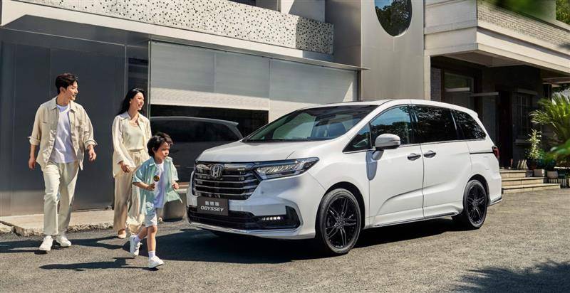 全新GL8陆上公务舱仅需22.99万，配置寒酸不如奥德赛耀享版_搜狐汽车_搜狐网