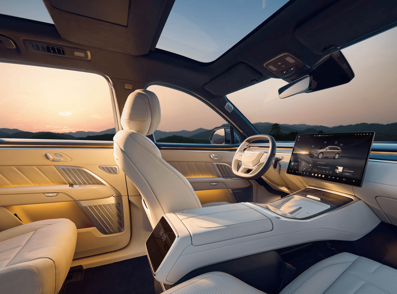 乐道L90到店实拍，长超5米1+冰箱彩电大沙发，配598马力+空气悬架_搜狐汽车_搜狐网