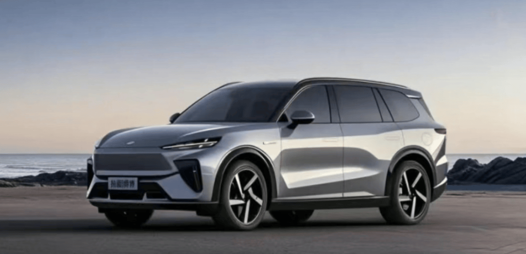 这回得排队买小米了，小米“YU9”实车曝光，长超5米3，增程+续航1500km，能挑战问界M9？_搜狐汽车_搜狐网