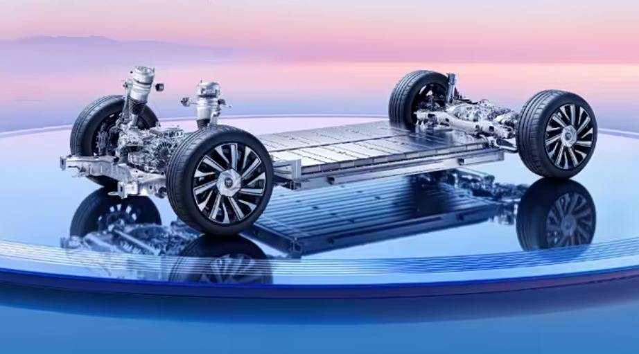 别克至境L7，首搭高通8775芯片，纯电续航302公里的增程轿车_搜狐汽车_搜狐网