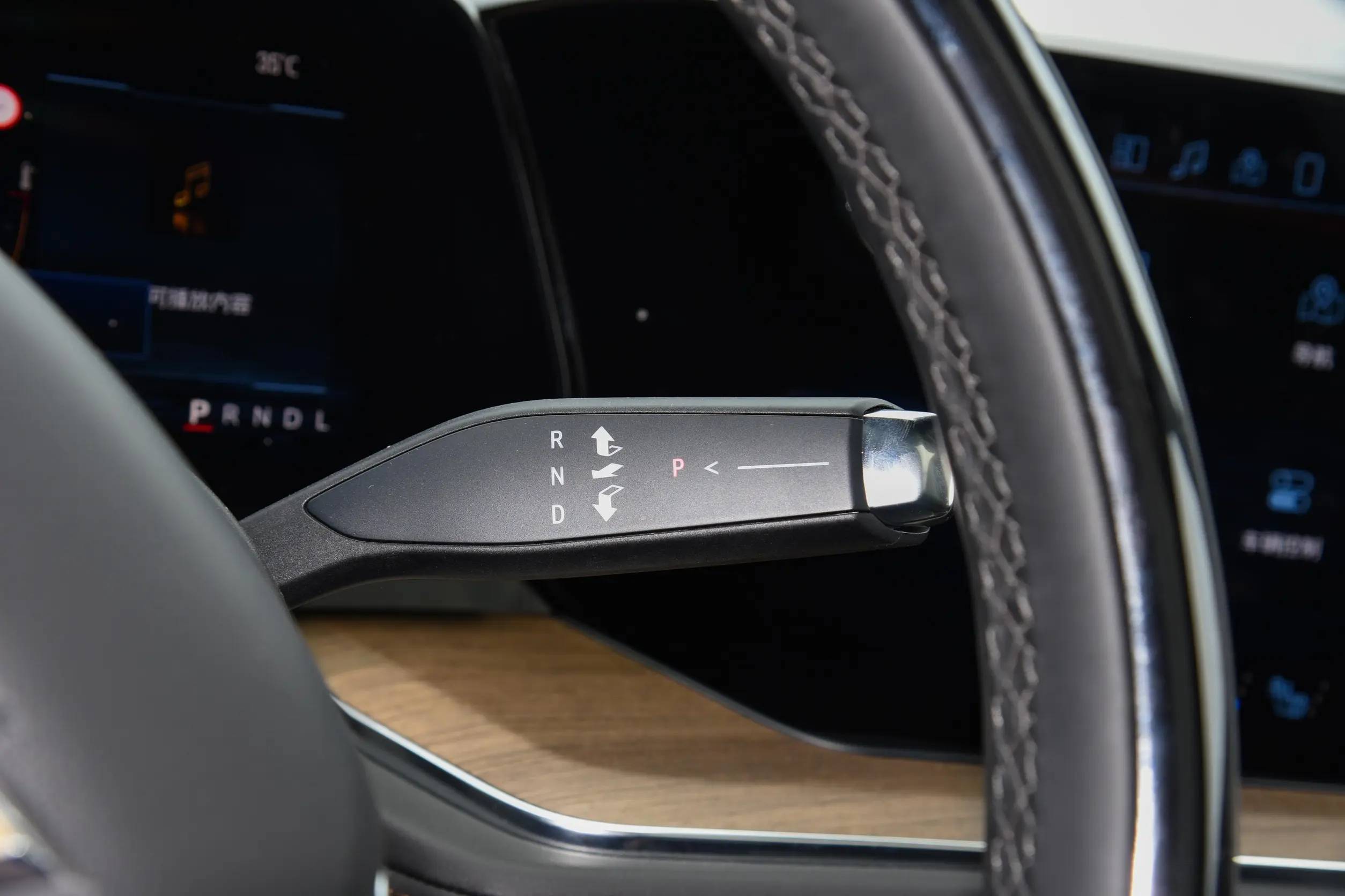 真正的全尺寸SUV！长近5米4，2.7T+大梁车身+空悬，比X5有排面_搜狐汽车_搜狐网