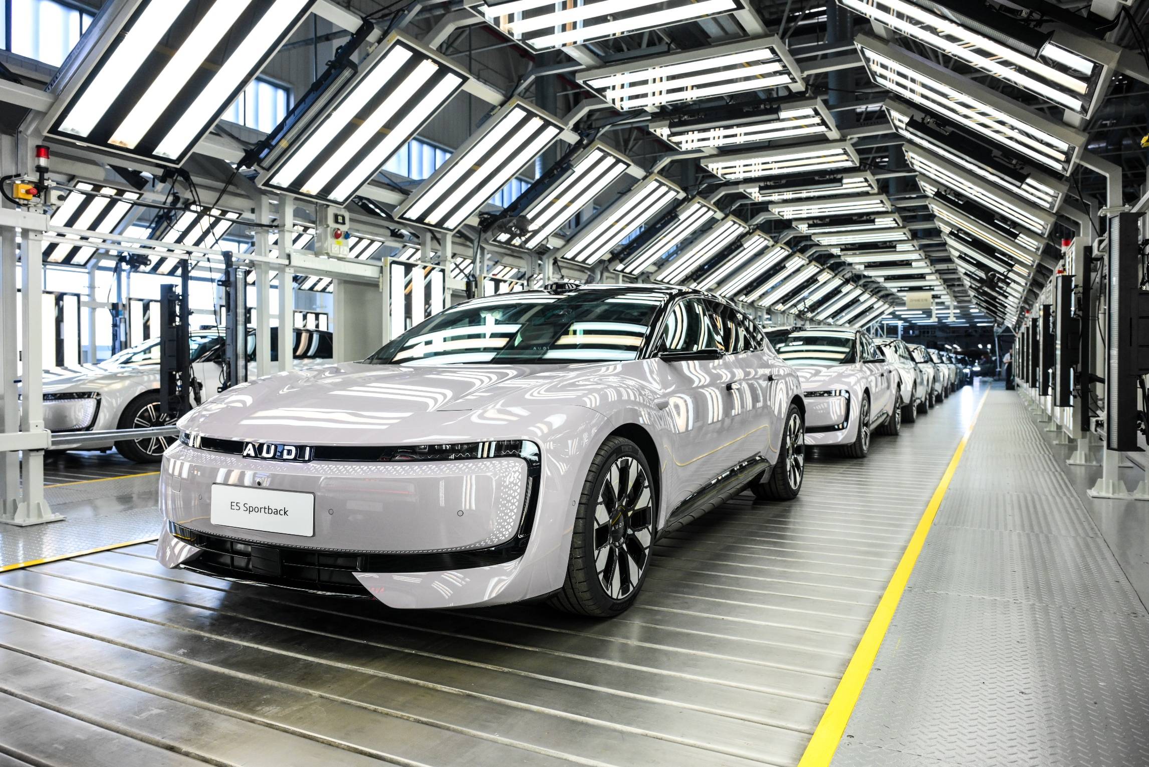 上汽奥迪AUDI智造基地落成：延续百年豪华，启幕电动智能新篇_搜狐汽车_搜狐网