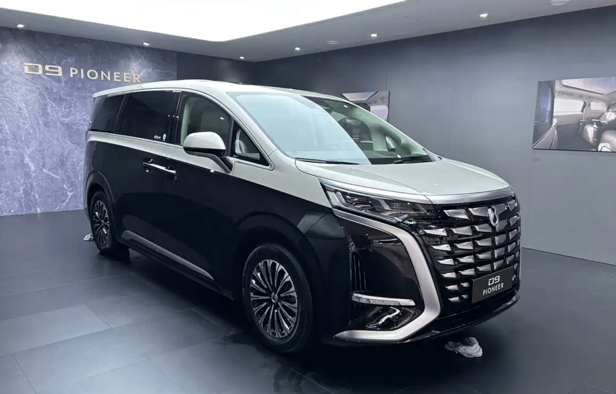 新腾势D9上市，30.98万起，选它还是别克GL8陆尊？_搜狐汽车_搜狐网