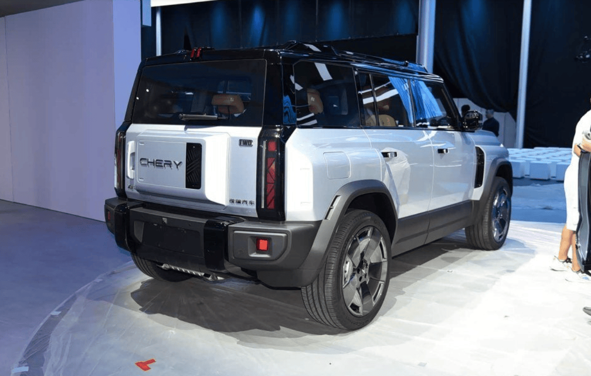 增程方盒子，奇瑞风云X3L起步11.99万，硬派外观，能越野？