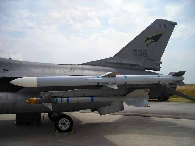 美国同意向巴基斯坦出口AIM-120D，霹雳15真的就不香了？答案揭晓_搜狐汽车_搜狐网