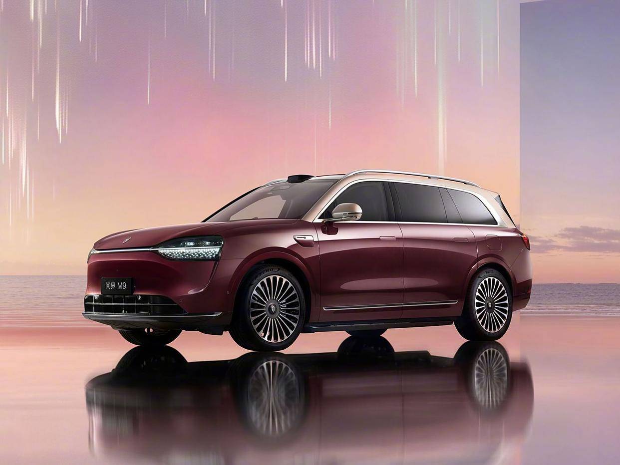 问界M9 Max版全面升级，L4智驾与1400公里续航打造高端电动体验_搜狐汽车_搜狐网