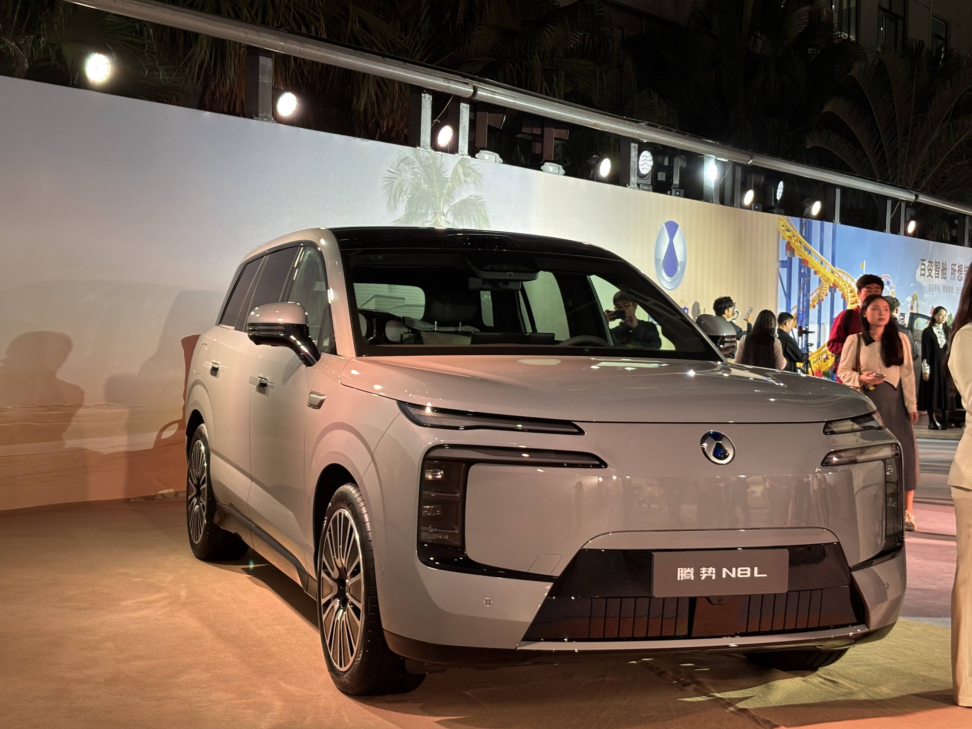 起售价不到30万，大六座SUV实力派，腾势N8L开撕问界M8胜算大吗?_搜狐汽车_搜狐网