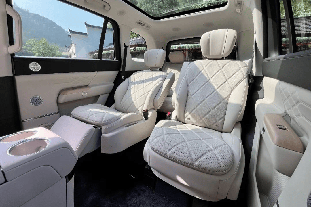 家用六座SUV选谁？风云T11与银河M9核心配置解析_搜狐汽车_搜狐网