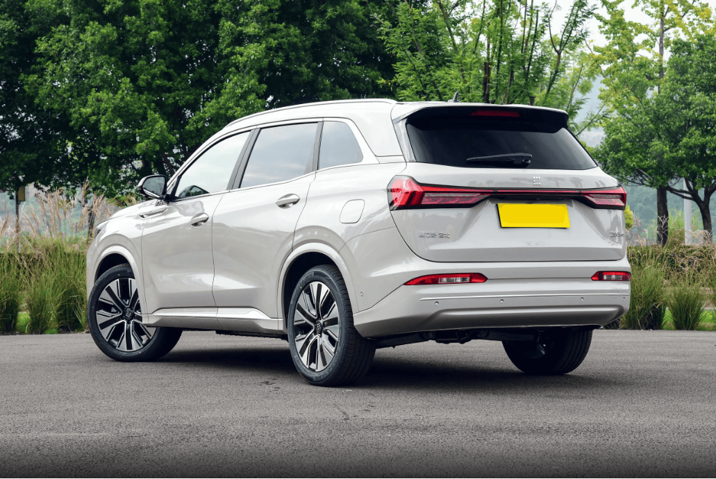 聊聊第三代蓝电E5 PLUS，纯电续航230km+全时四驱，你看怎么样？_搜狐汽车_搜狐网