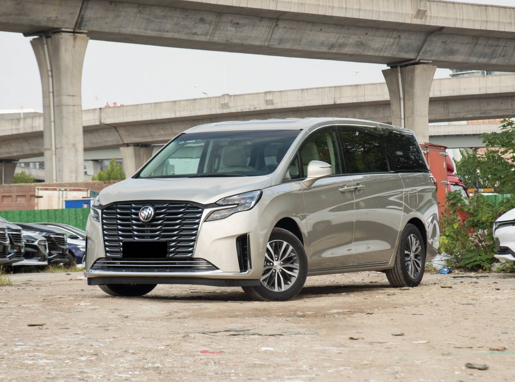 MPV标杆别克GL8跌落神坛，赛那稳如老狗，腾势D9独领风骚_搜狐汽车_搜狐网