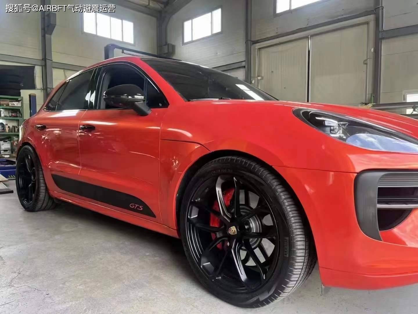 #Suv的癫狂#保时捷Macan改装AIRBFT狗骨拉杆_搜狐汽车_搜狐网