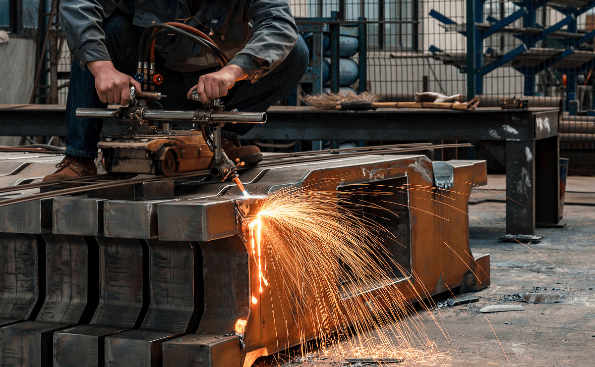 SM490YA钢板是什么材质？SM490YA钢板的生产工艺流程_制造_性能_钢材