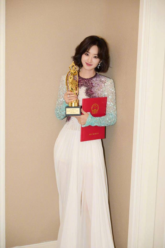 从小透明到双料视后，赵丽颖率先完成85花的强势逆袭！ -6parkbbs.com