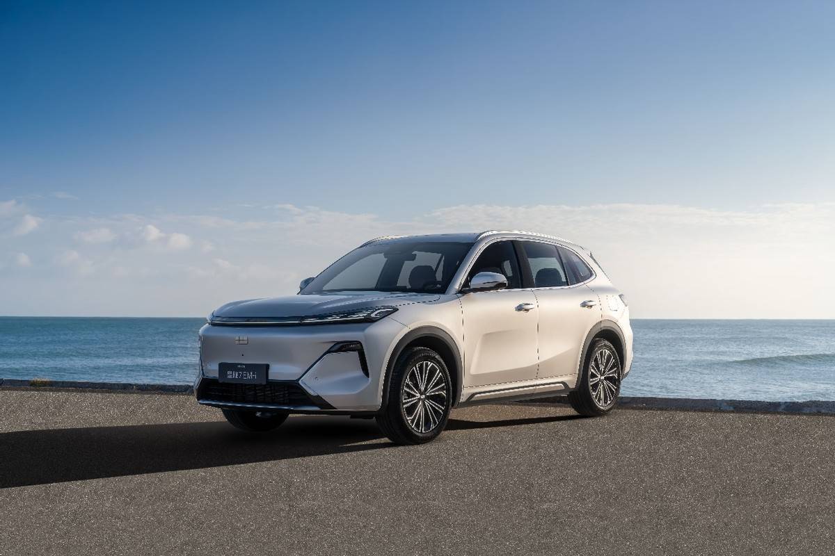 吉利银河星舰7 EMi震撼登场，A级电混新选择，亲民价格引领高品质出行！_搜狐汽车_搜狐网