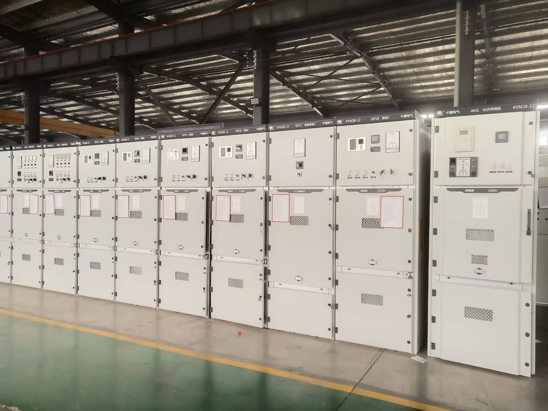 10kV/KYN28 高压开关柜：电力系统的坚实守护者_电气_设备_操作