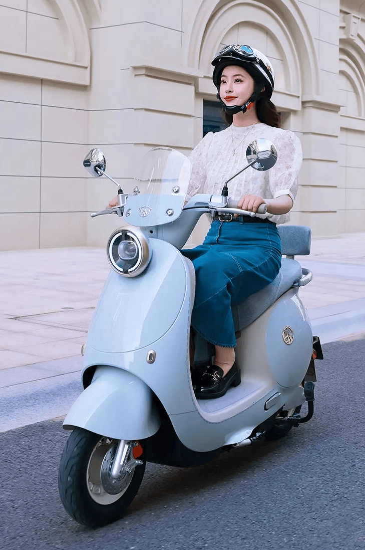 Moda50-Q值得买吗？选TA，轻松化解都市女性的日常窘迫_搜狐汽车_搜狐网