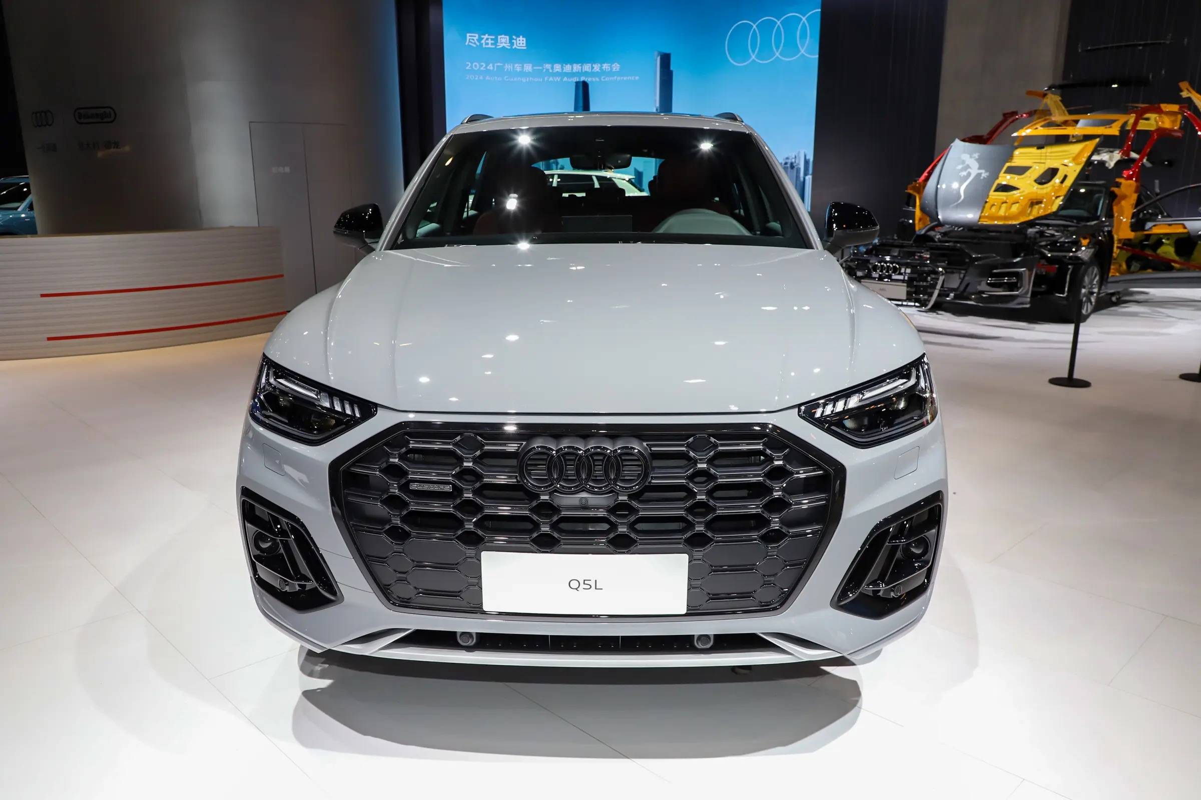 有增有减！新款奥迪Q5L配置信息曝光，起售价格或不变_搜狐汽车_搜狐网