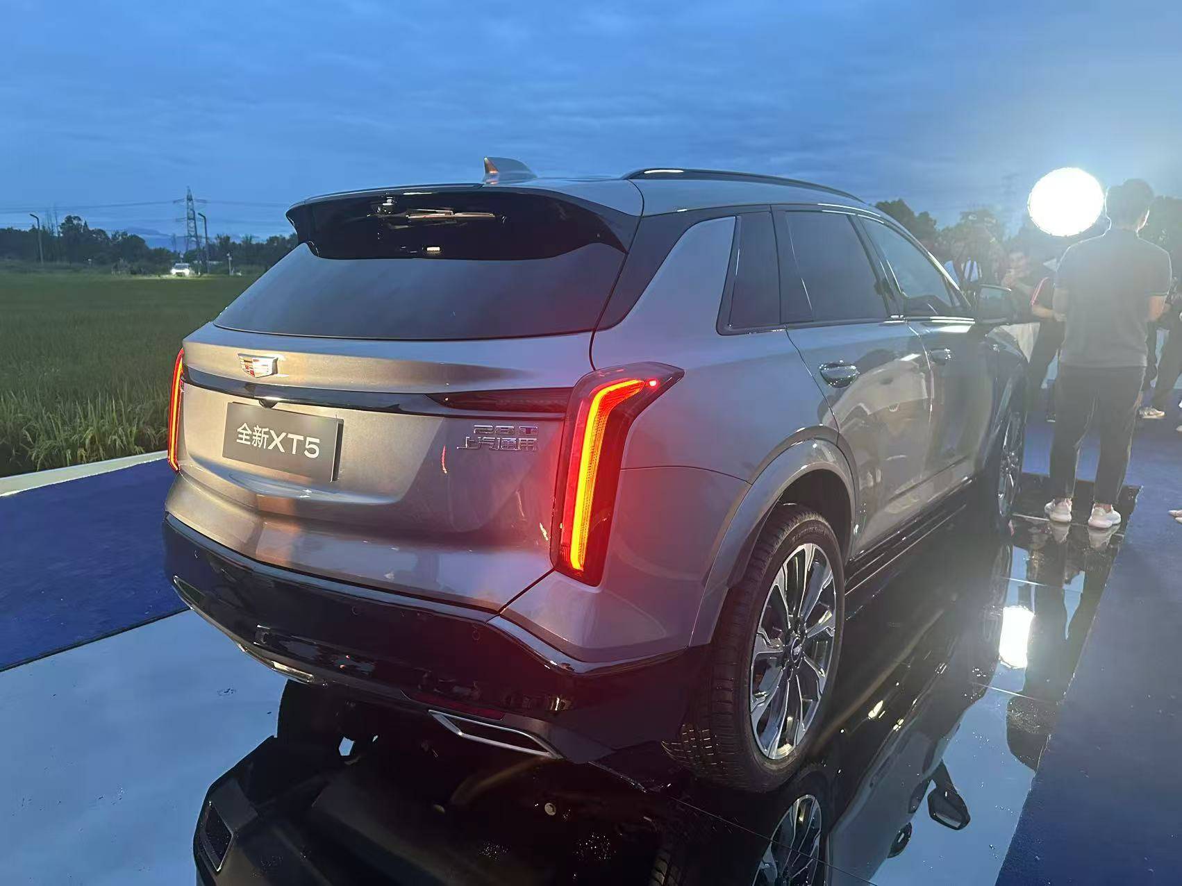 2025成都车展：限时22.99-32.09万元 新款凯迪拉克XT5正式上市_搜狐汽车_搜狐网