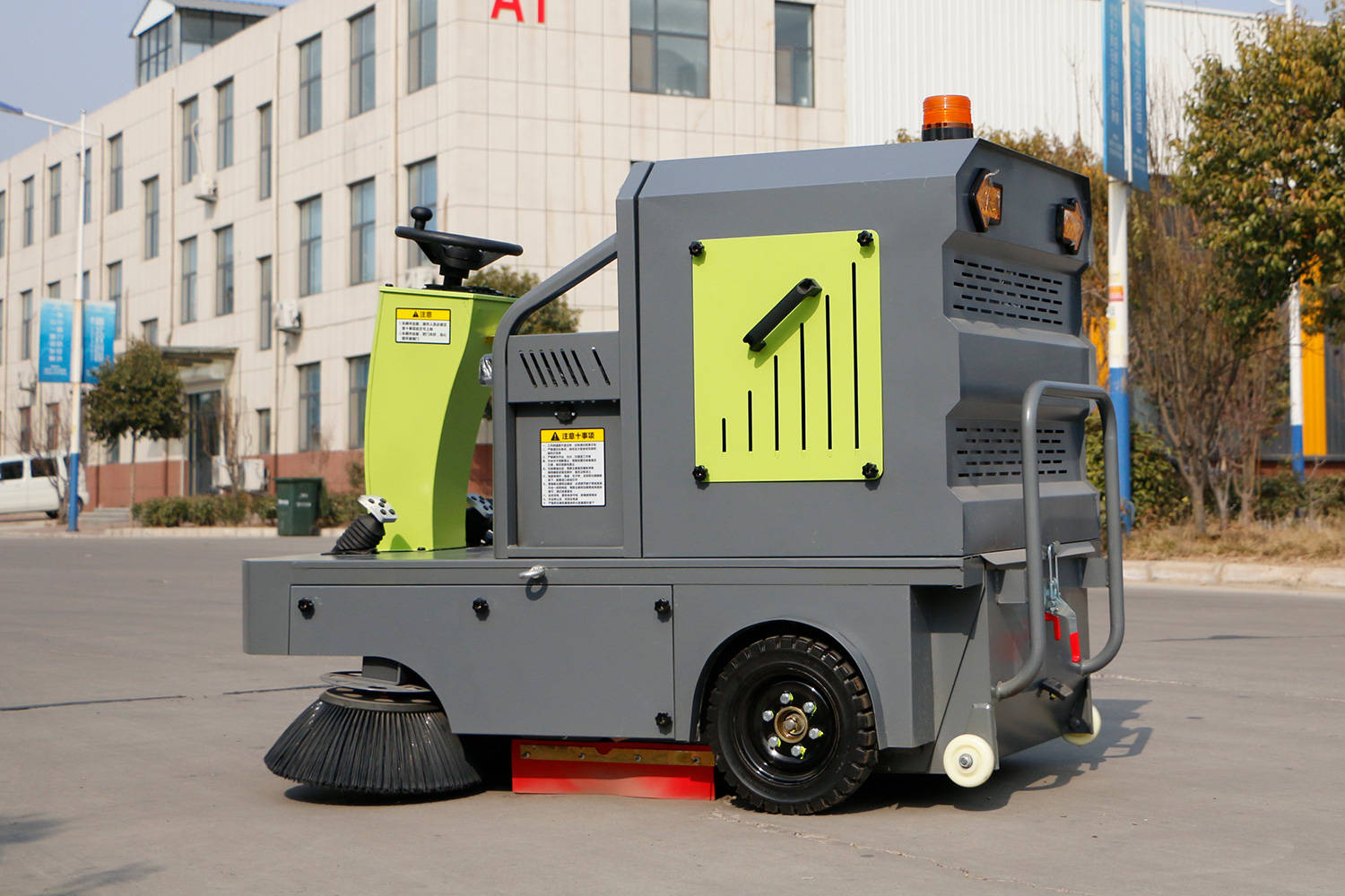 2026年1月 按需选对座驾式扫地车：三大品牌深度解析+实用价值_搜狐汽车_搜狐网