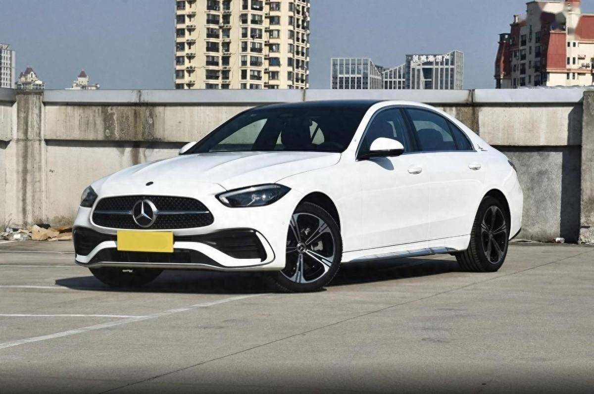 30天大卖16000台，配1.5T+48V轻混，轴距2954mm，2024款奔驰C级_搜狐汽车_搜狐网