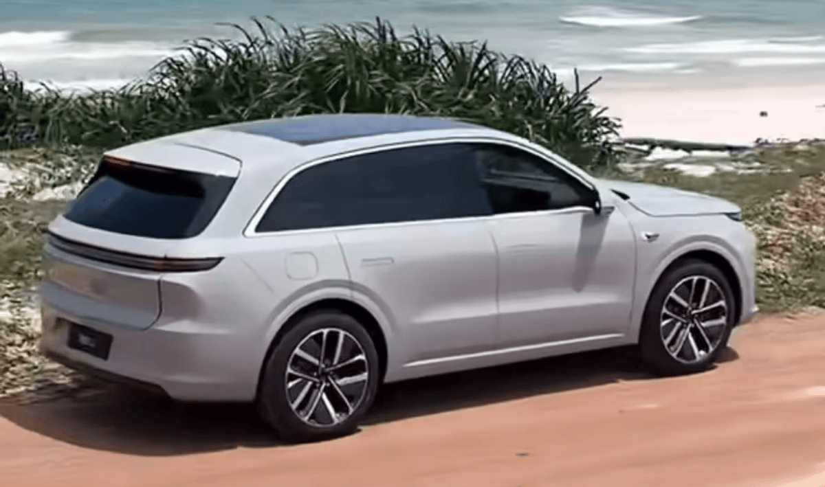 问界M7终于有对手了！理想L6实车现身，设计受好评或25万起_搜狐汽车_搜狐网