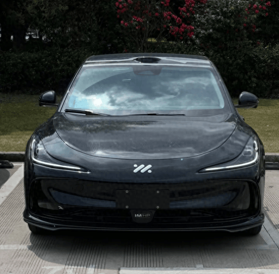 21万起？搭载固态电池，最高续航超1000km，智己L6实车亮相！_搜狐汽车_搜狐网