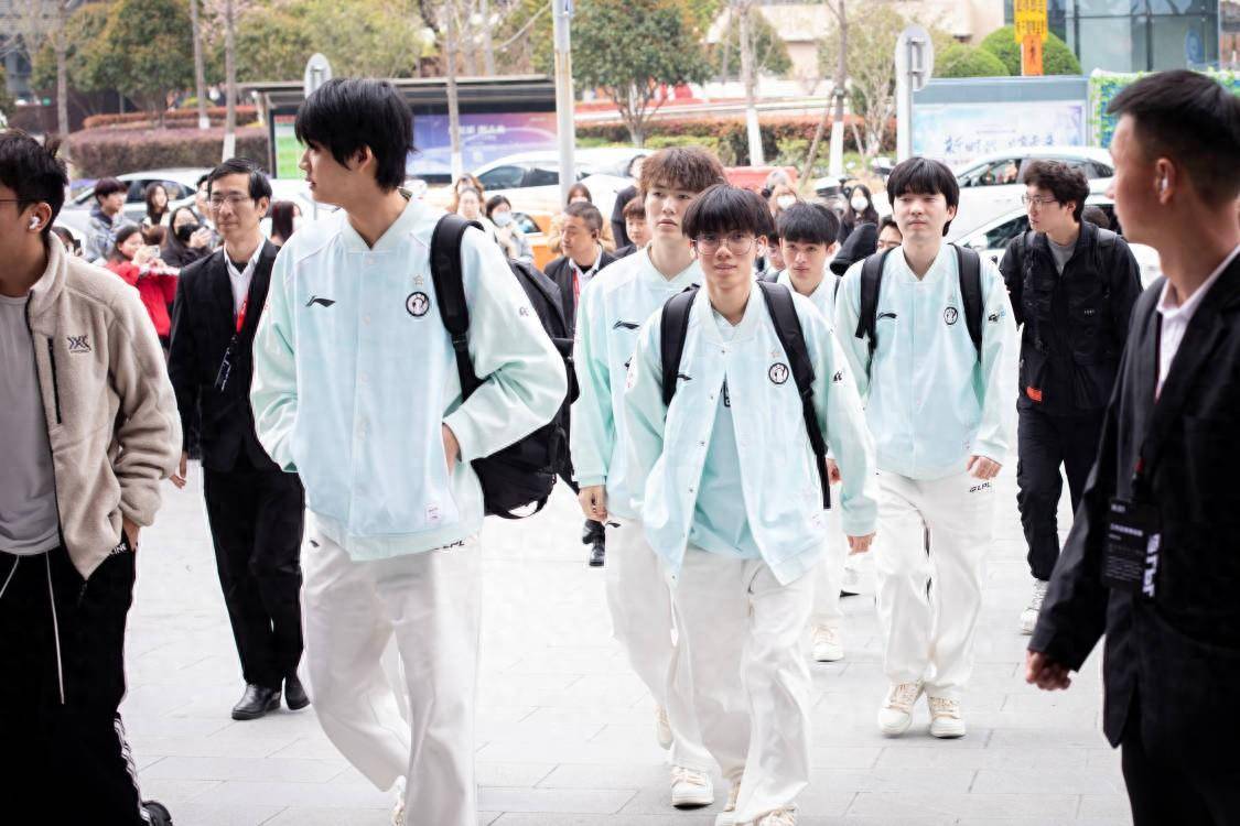 LOL：IG痛失好局止步季后赛首轮，无缘春季赛的S赛积分_比赛_队伍_常规赛