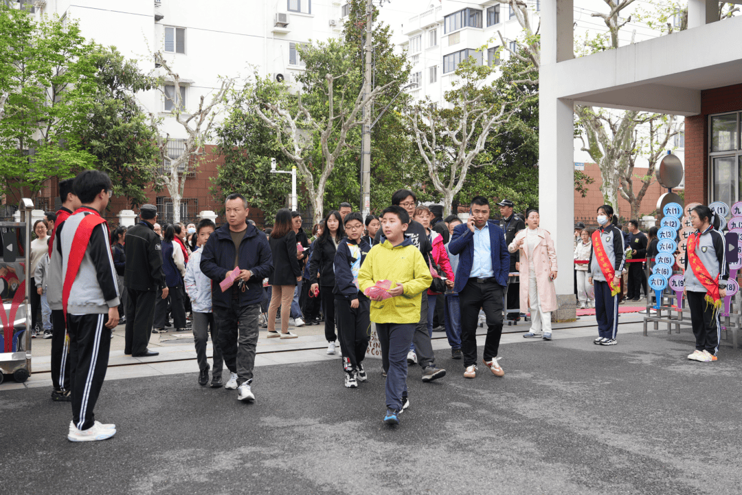 【聚焦校园】遇见多彩附中,遇见最好的自己——2024年普教院附中校园开放日活动纪实家长社团办学