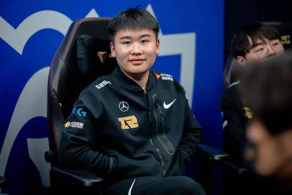 Leyan直播“怼熊”被封；官方投票：MSI表现最好赛区，LPL仅得15%票数；Rita为粉丝留黑头发；LPL美女解说公布恋情！_选手_合同