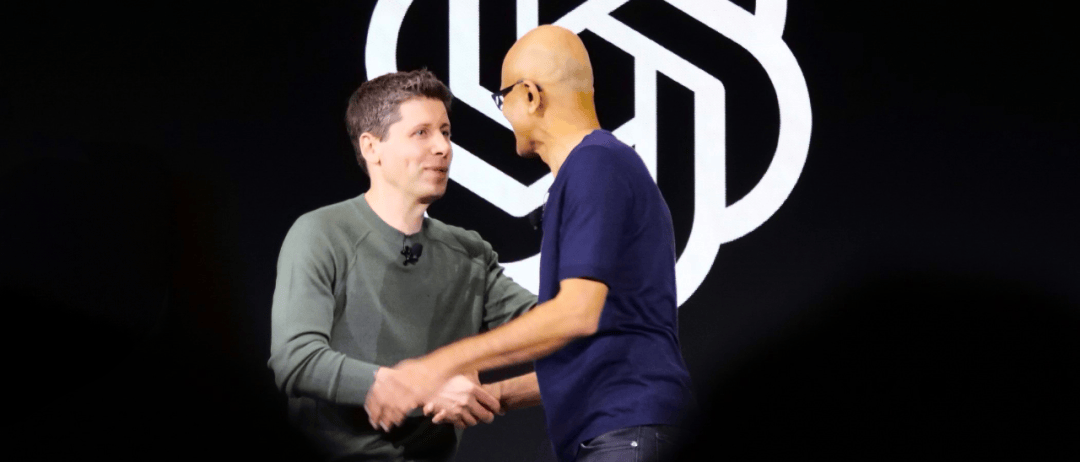 挑战OpenAI，微软自研5000亿参数绝密武器曝光！前谷歌DeepMind高管带队_模型_训练_数据