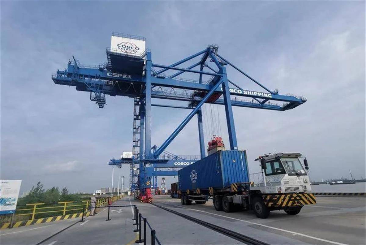 长江新区CSP武汉码头打通“铁海联运”通道，迎来今年第一万个标准集装箱_铁路_物流_服务