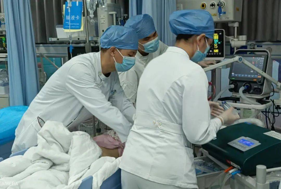 一家五口全中招，2人进ICU抢救！紧急提醒：此物剧毒！_进行_发病_症状