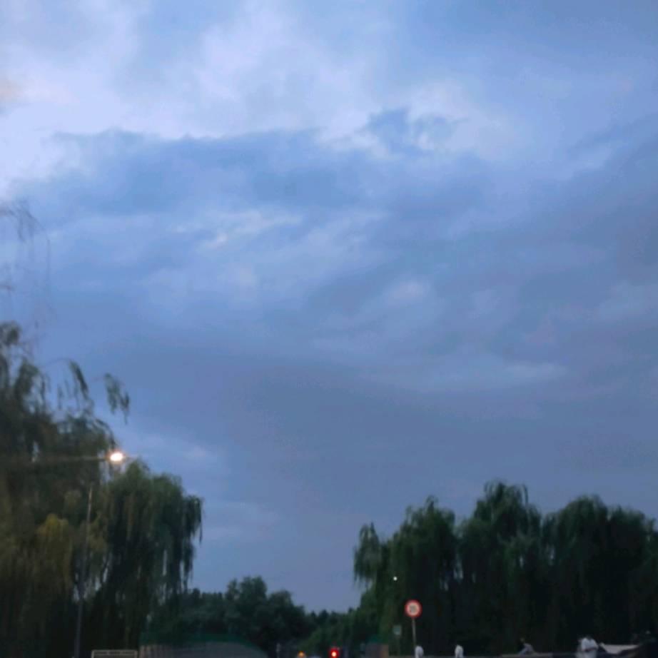 女性尖锐湿疣，尝试药物打针输液痛苦又复发，更换什么方法
