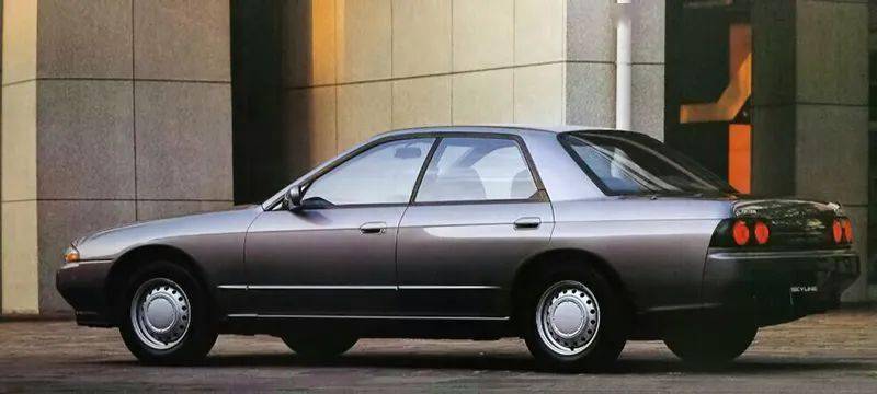 兼顾实用和性能的四门R32，TLV Skyline Sedan后期版本试玩_搜狐汽车_搜狐网