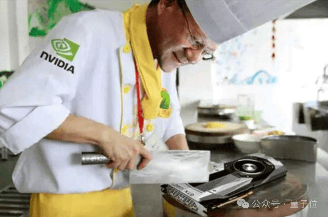 英伟达阉割版B200A曝光！最强芯片架构Blackwell难产：产能不够，刀法来凑_CoWoS-L_训练_中介