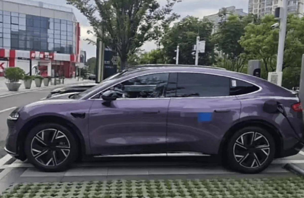 智界R7即将亮相：溜背设计与800km续航，30-40万价格是否划算？_搜狐汽车_搜狐网