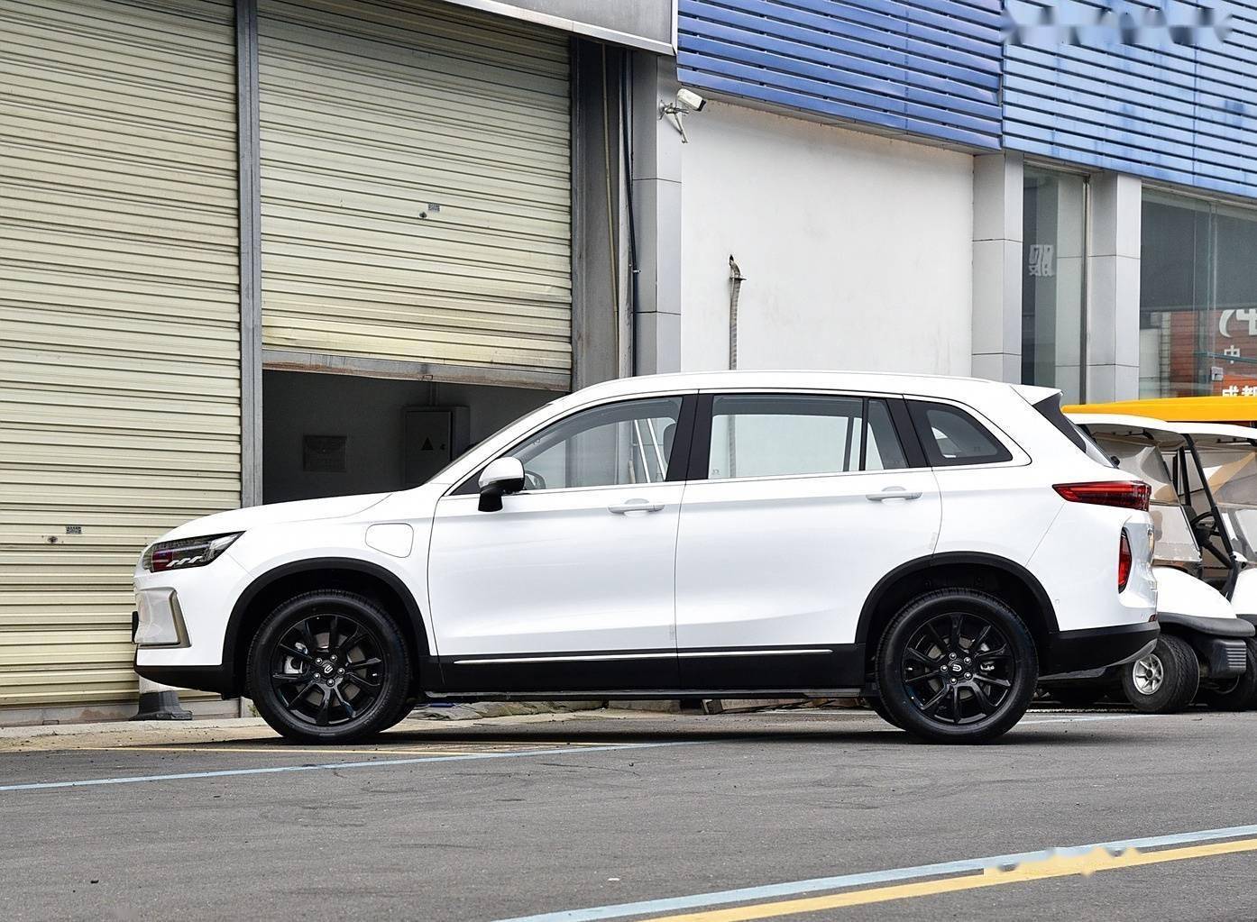 中型SUV新选择！理想L6纯电版，14万起配800V快充？_搜狐汽车_搜狐网