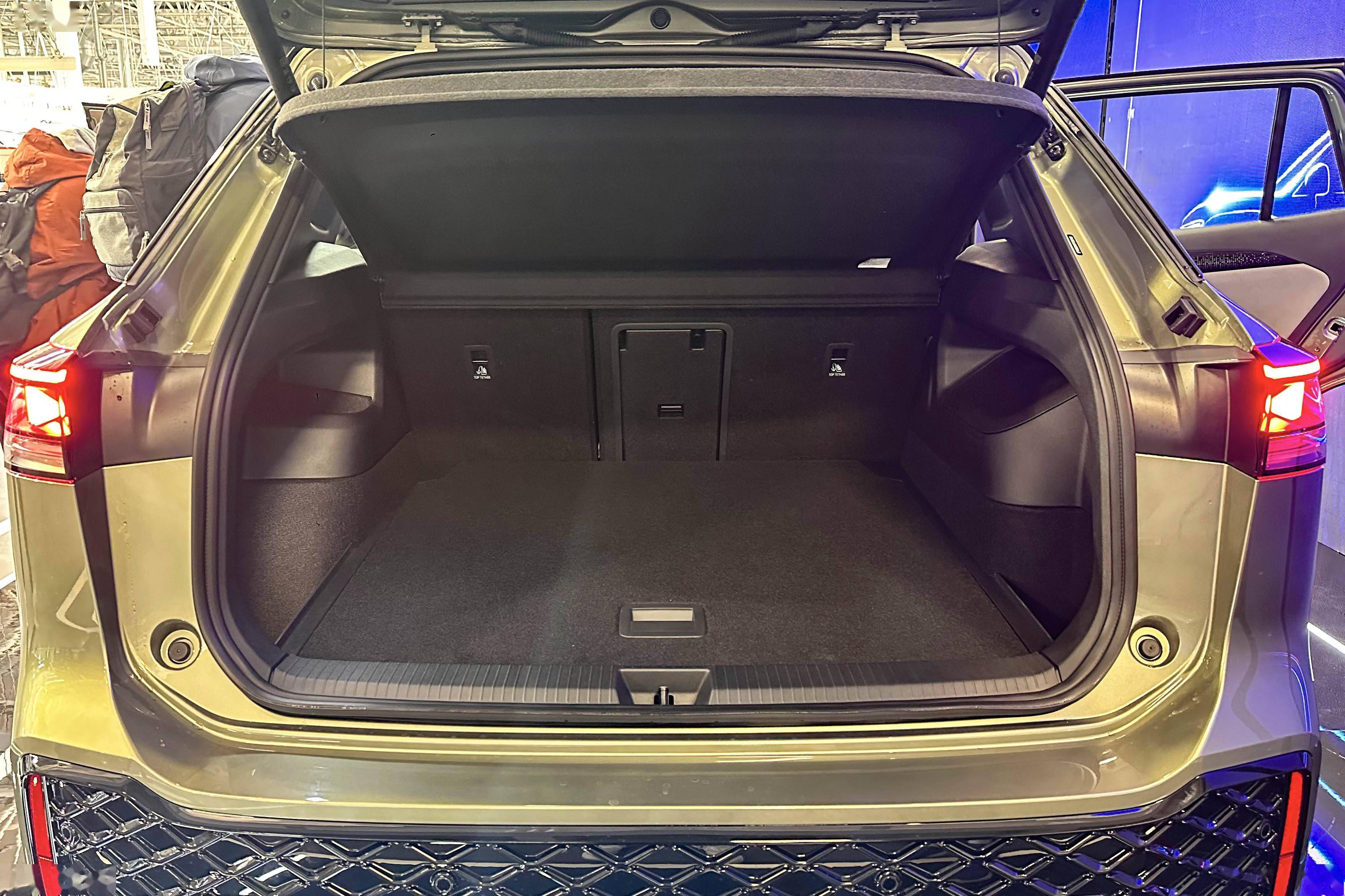 一汽-大众全新探岳L亮相：设计升级，智能化加持，中型SUV市场新选择！_搜狐汽车_搜狐网