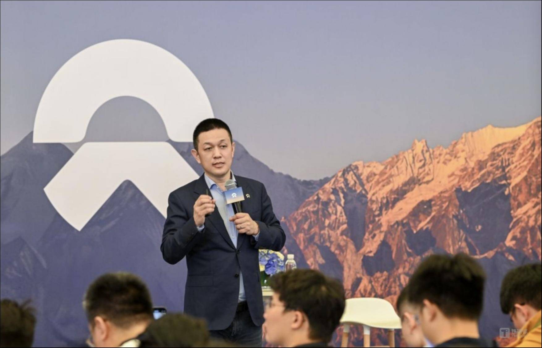 蔚来李斌：ET9的主要竞争对手不在国产豪车_搜狐汽车_搜狐网