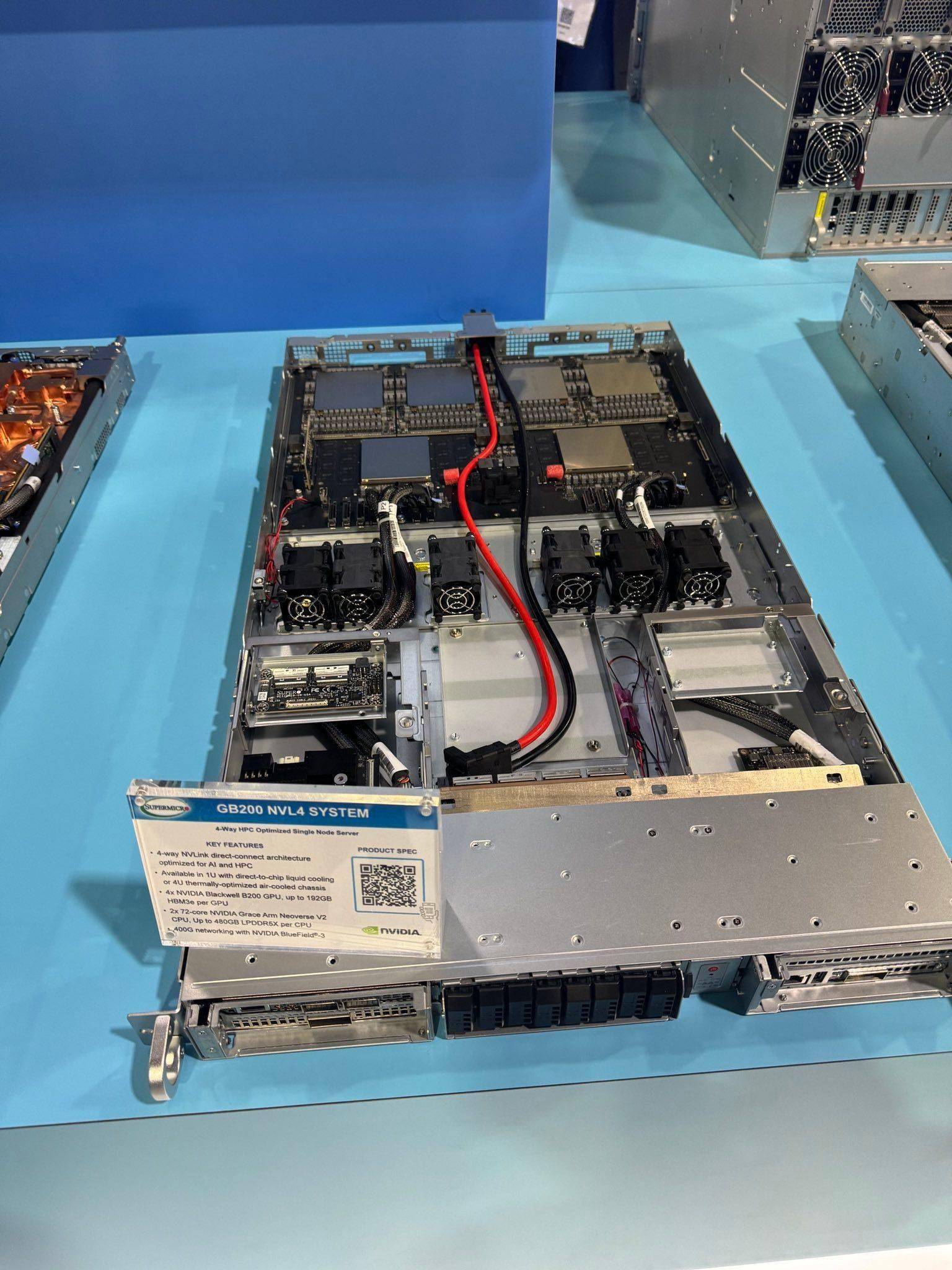 英伟达推出 GB200 NVL4 平台：144 核 CPU+4 GPU_高性能_Arm_Grace