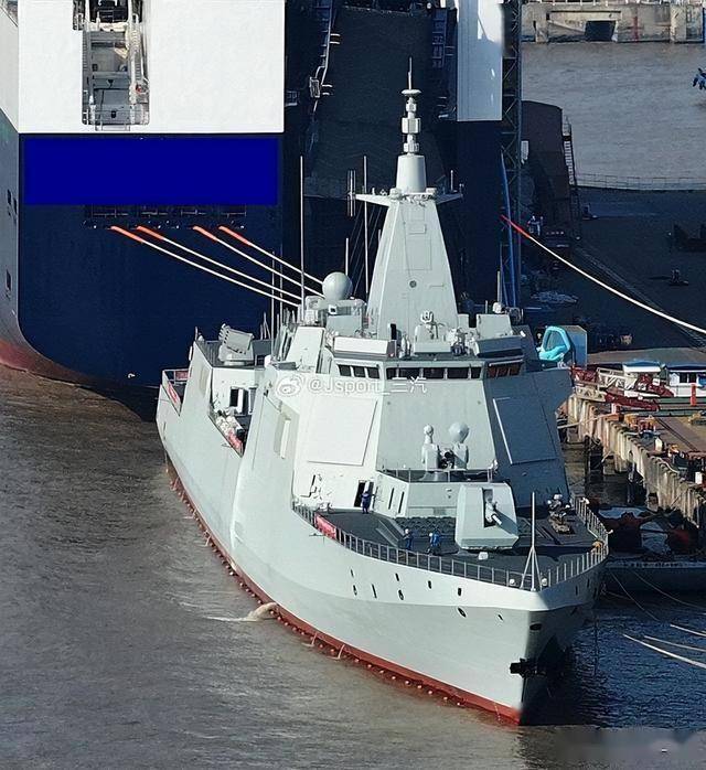 055后续舰实力如何？排水量2万吨级，高达268个垂直发射单元_海军_伯克级驱逐舰_海上