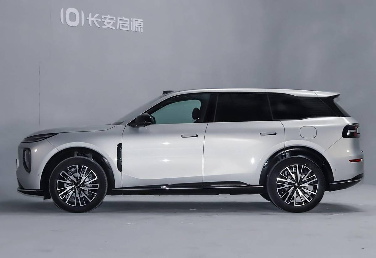 长安启源Q07正式亮相！城市NOA高阶智驾+电磁悬架，续航超1400km_搜狐汽车_搜狐网