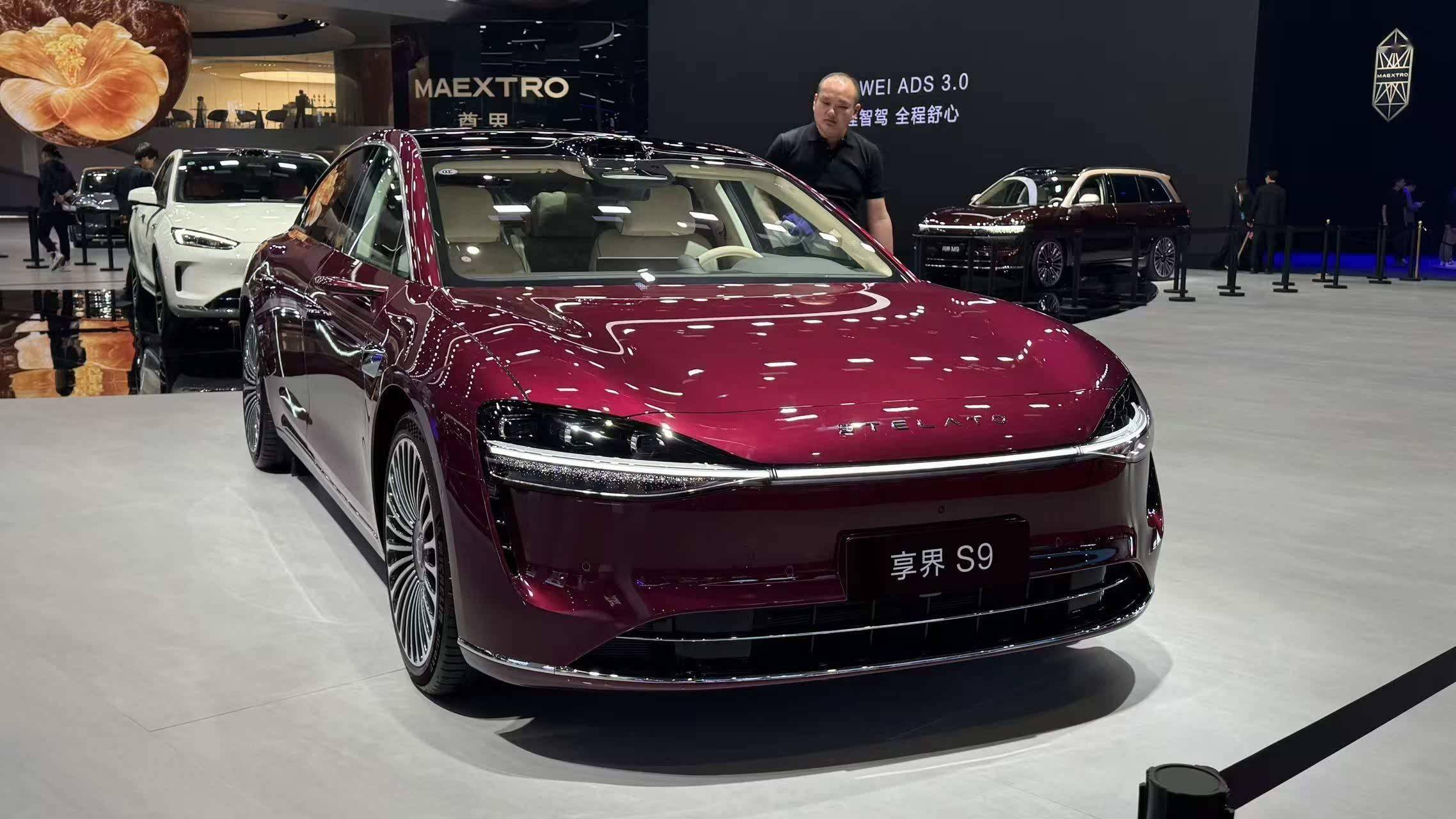 2025上海车展：问界M8、尊界S800领衔 鸿蒙智行品牌旗下多款新车亮相_搜狐汽车_搜狐网