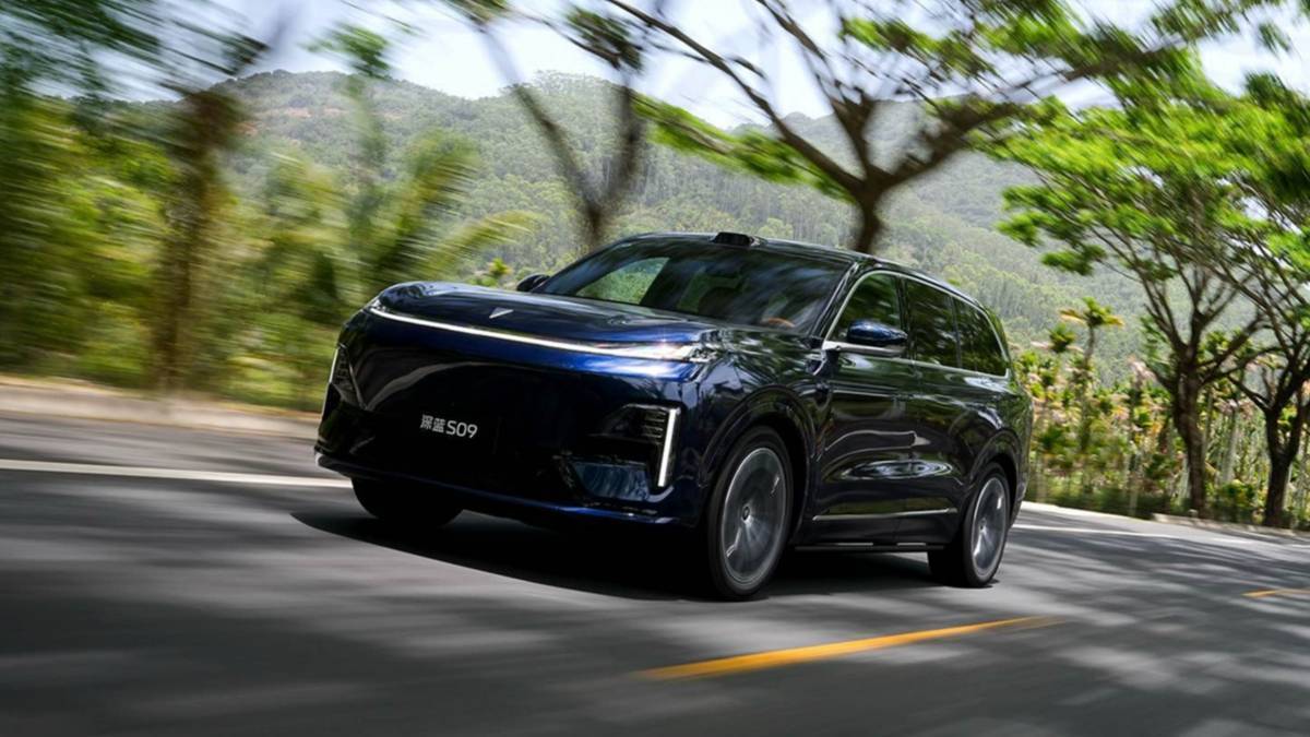 双鸿蒙齐上车，深蓝 S09 23.99 万元起售，还有一年价保期_搜狐汽车_搜狐网