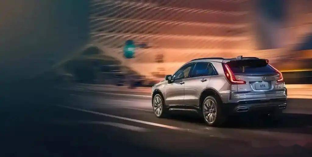 新款凯迪拉克XT4来袭！搭载33寸屏+智能系统，将于5月25日上市_搜狐汽车_搜狐网