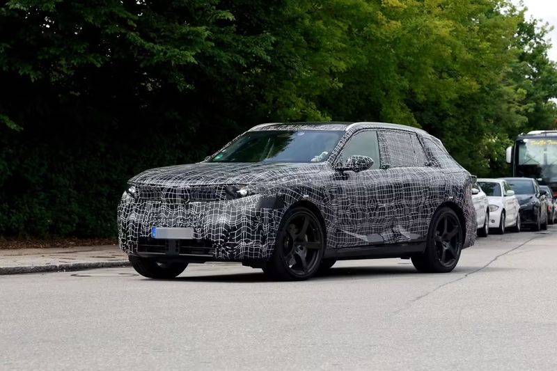 宝马iX5 M70原型车曝光 采用Neue Klasse设计风格_搜狐汽车_搜狐网