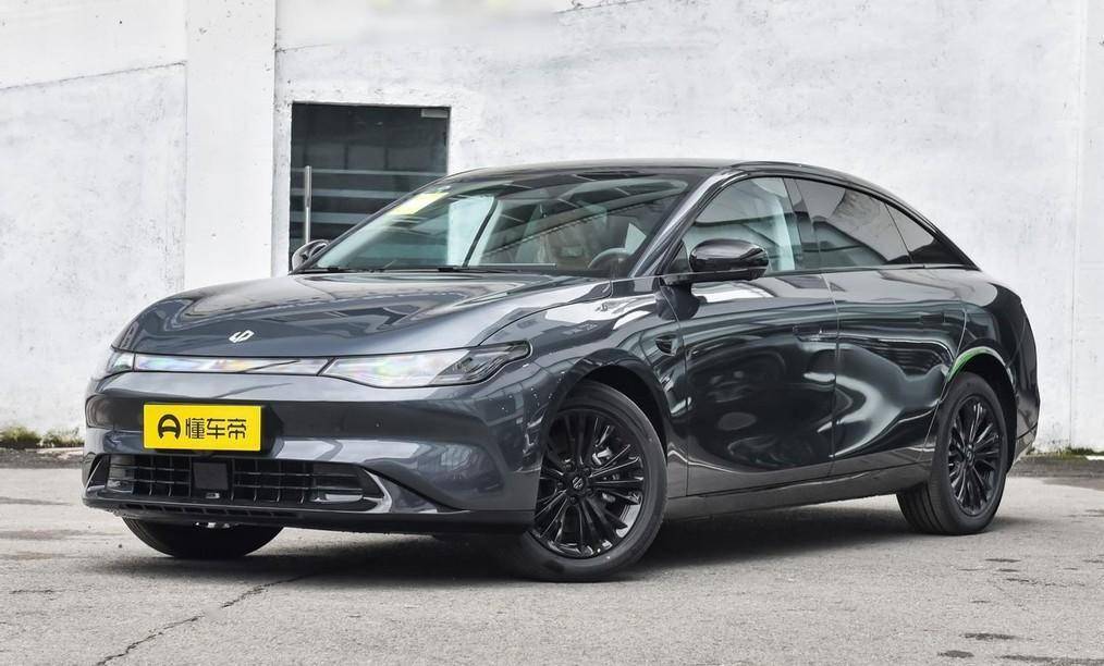 15万买650km续航+激光雷达？零跑B01实测打脸小鹏MONA M03_搜狐汽车_搜狐网