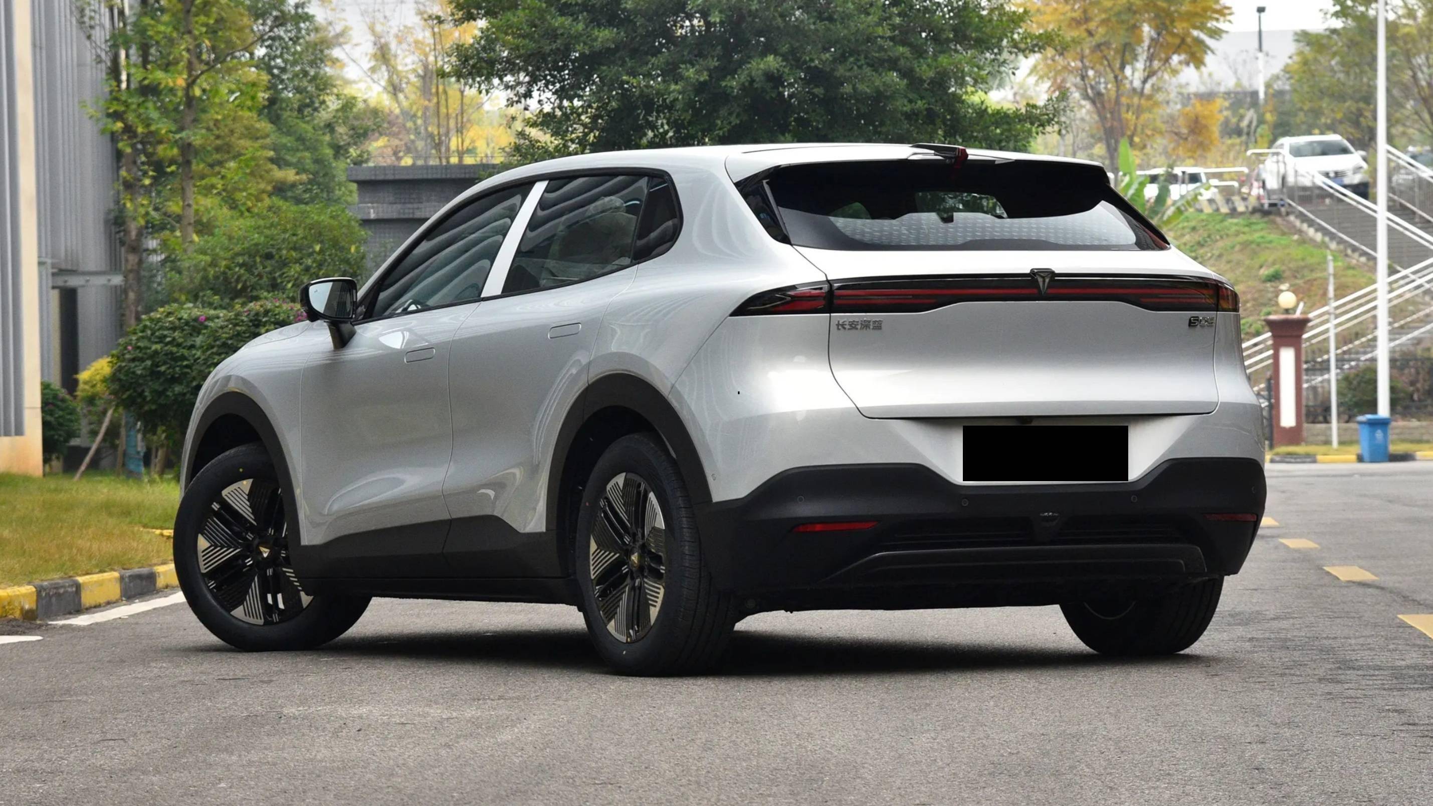 10万出头纯电SUV，深蓝S05和零跑B10谁更胜一筹？_搜狐汽车_搜狐网