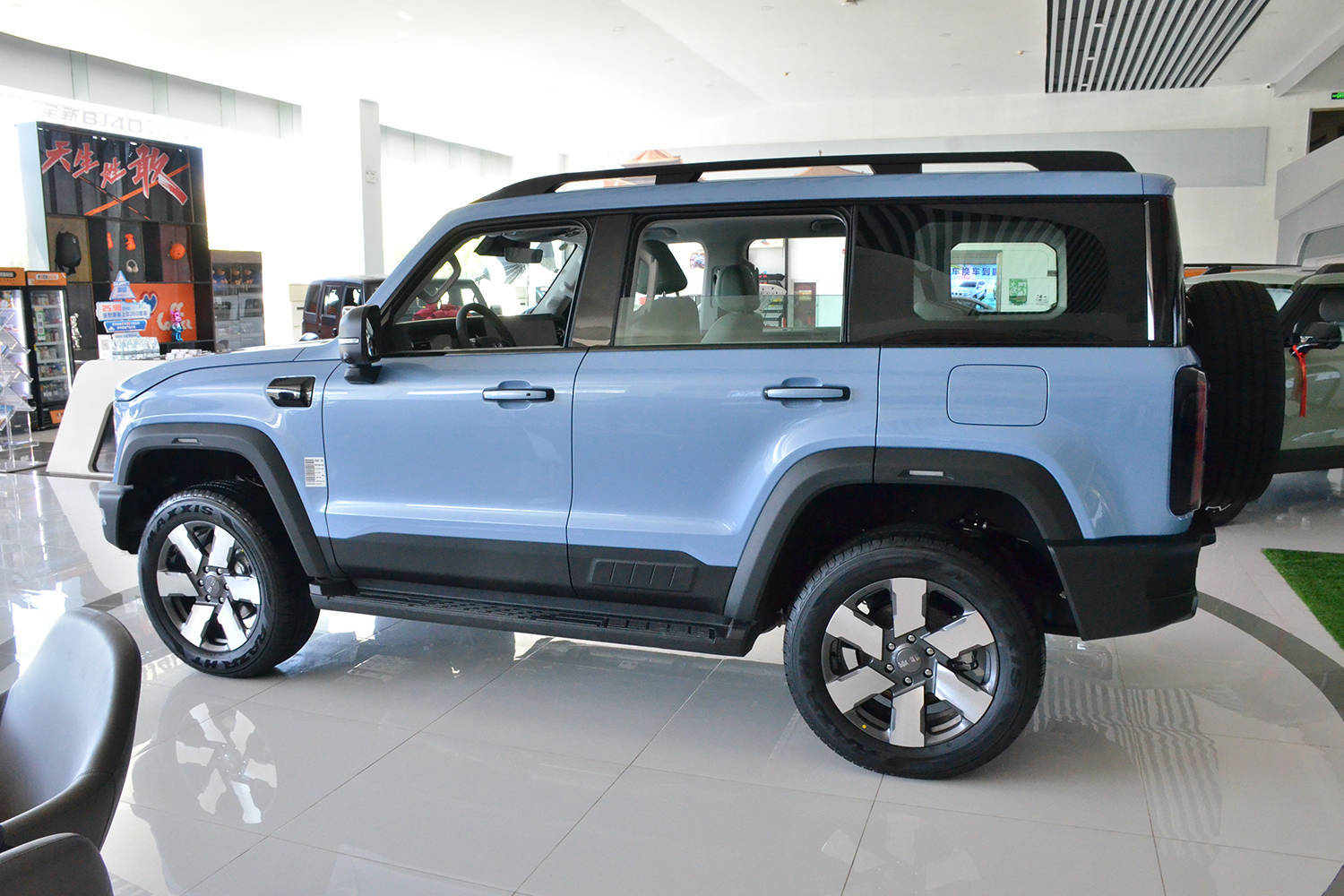 北京越野BJ40燃油版新车上市，指导价14.99万起，购车享五重礼遇_搜狐汽车_搜狐网